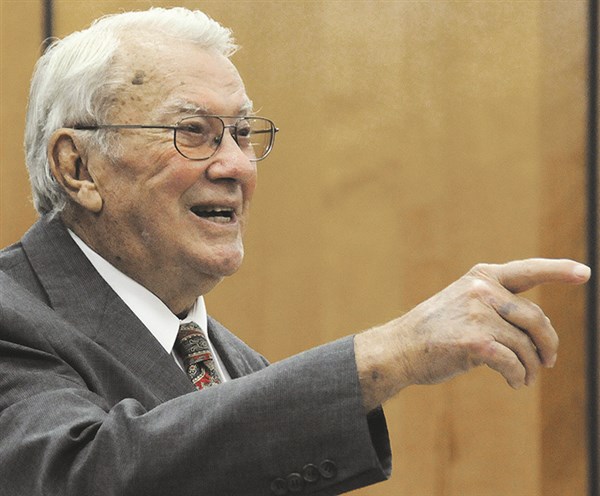 Former Clerk of Court Lacy Thompson dies – Tabor-Loris Tribune