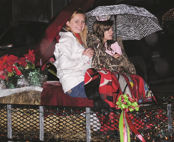 Soggy parade – Tabor-Loris Tribune