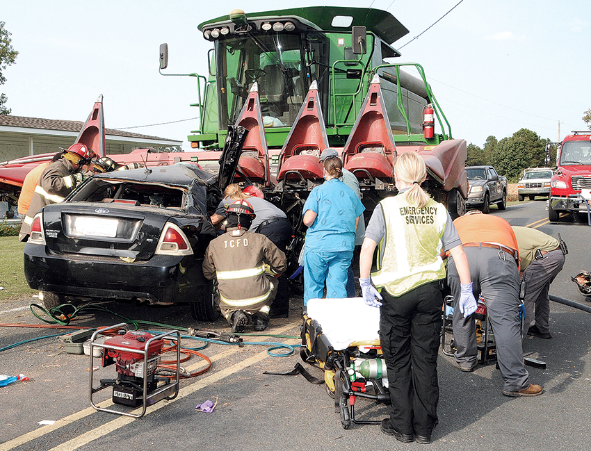 Two airlifted after Fusion crashes into combine – Tabor-Loris Tribune