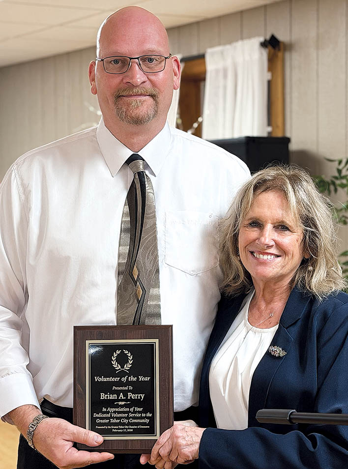 Dowless awarded Tabor Medal; business, service, volunteer awards given ...